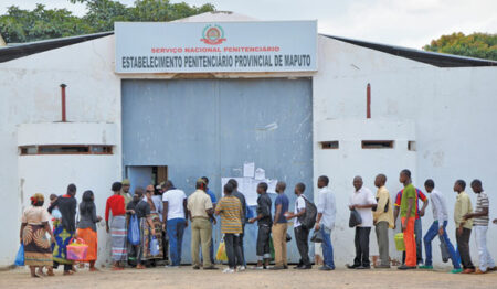 Mozambique: massive jailbreak sees 1,500 inmates escape amid post ...