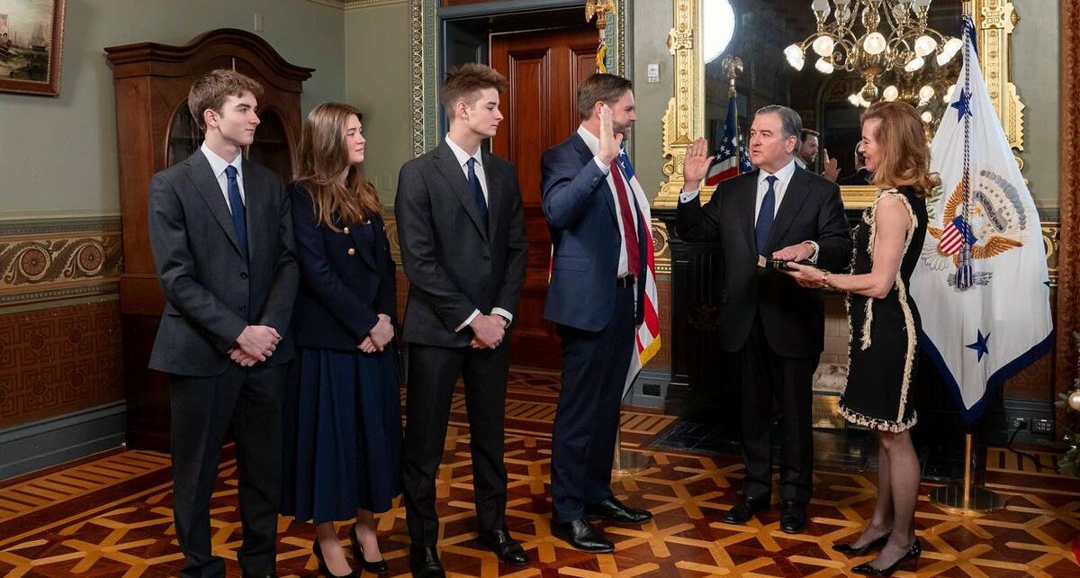 New US Ambassador to Morocco Sworn in by US Vice President J.D. Vance ...